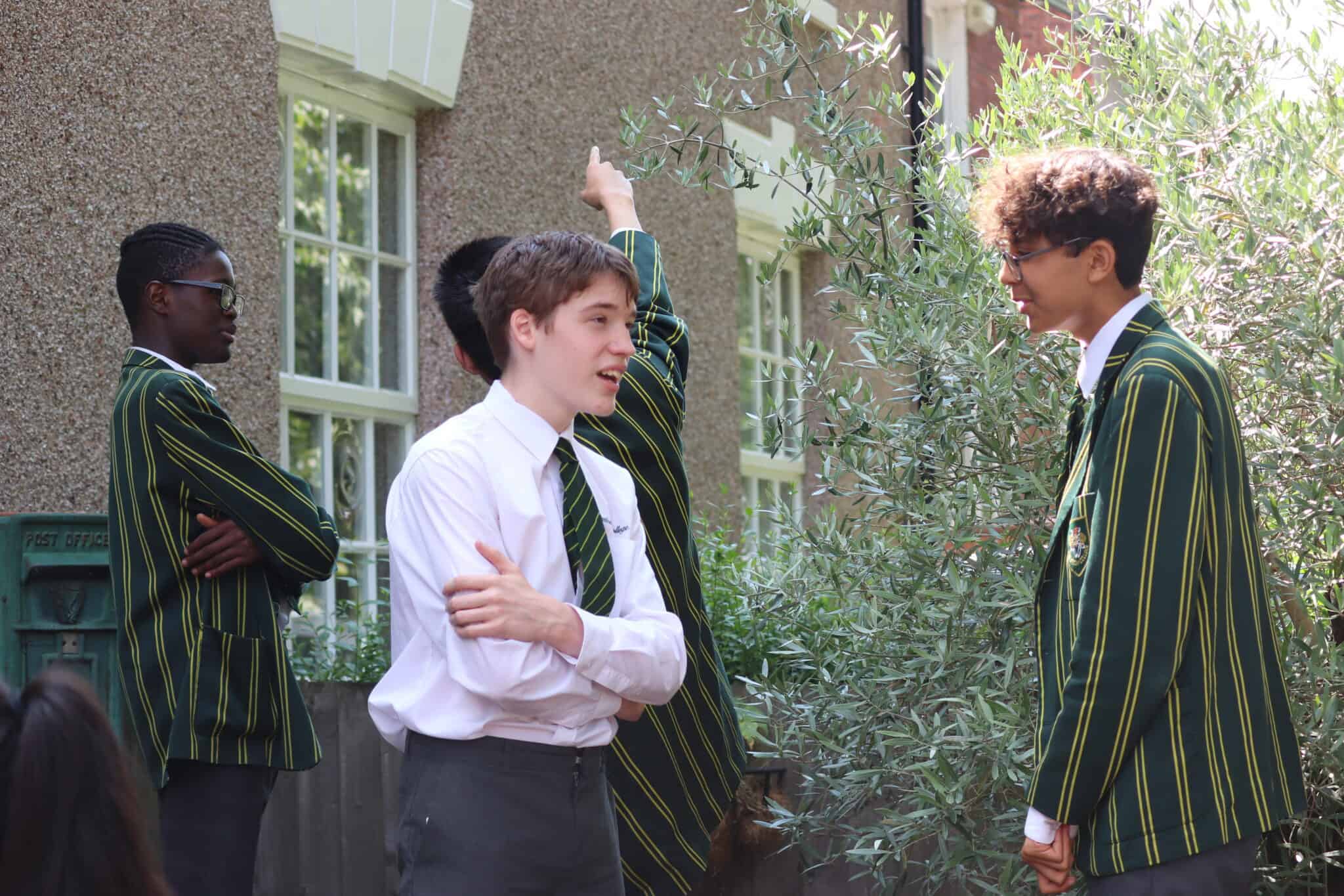 Subjects and Courses - pattisons.co.uk